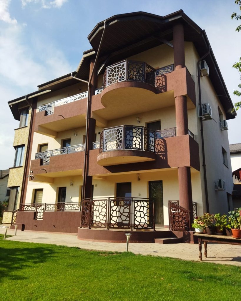 Despre noi - Laser Panel